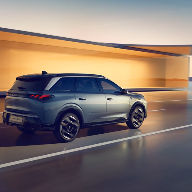 Peugeot E-5008 | 7-Sitzer Elektro-SUV I Peugeot DE