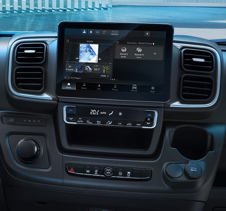 PEUGEOT E-BOXER & BOXER: der Transporter mit Elektro- oder Dieselmotor